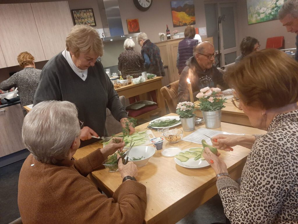 Samen Koken, Samen Eten met ouderen – Zorgcoöperatie Reek Samen Koken, Samen Eten met ouderen – Zorgcoöperatie Reek
